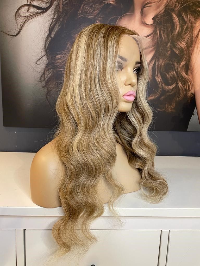 LEMY LONG - SANDY BLONDE BALAYAGE WIG - Crown Couture