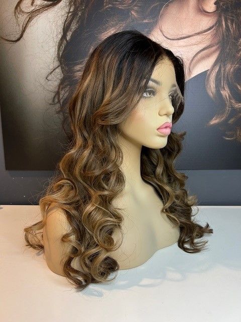 MINE - BRONDE BALAYAGE WIG
